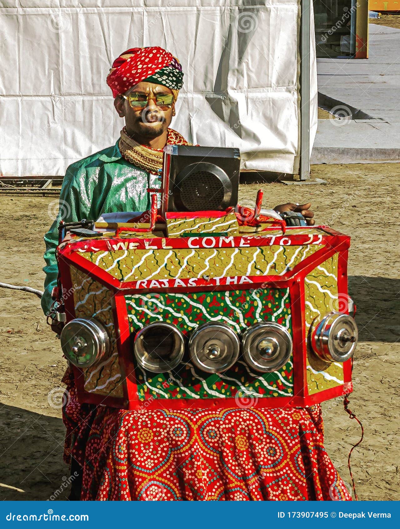 Indian Folk Artist editorial image. Image of folk, colourful - 173907495