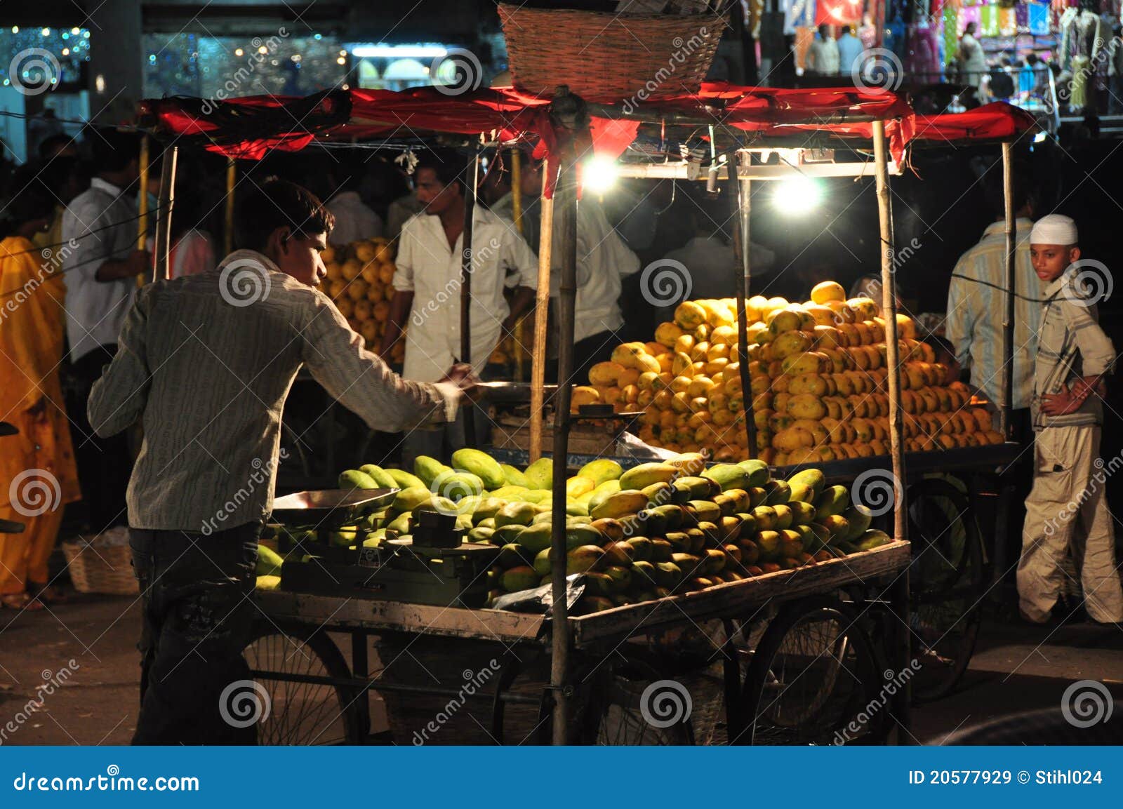 Indian fruit vendor editorial stock image. Image of sale - 20577929