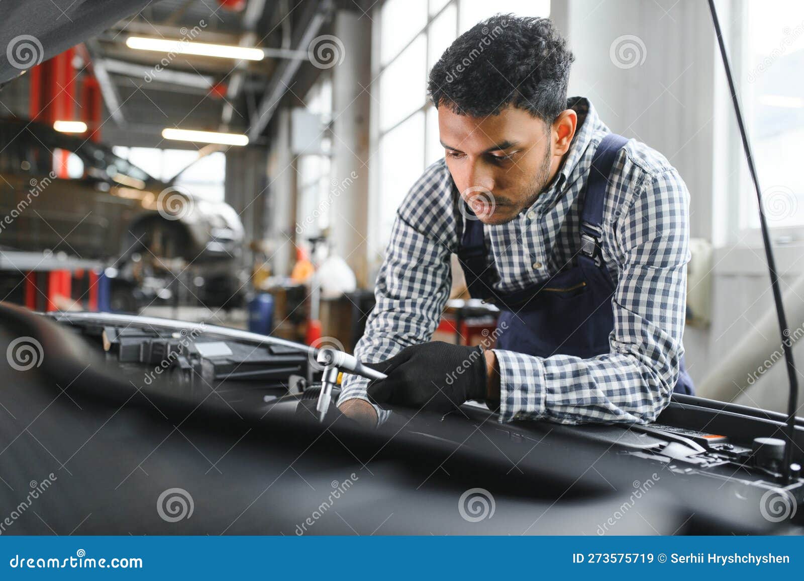Indian Happy Auto Mechanic in Blue Suit. Stock Image - Image of worker ...
