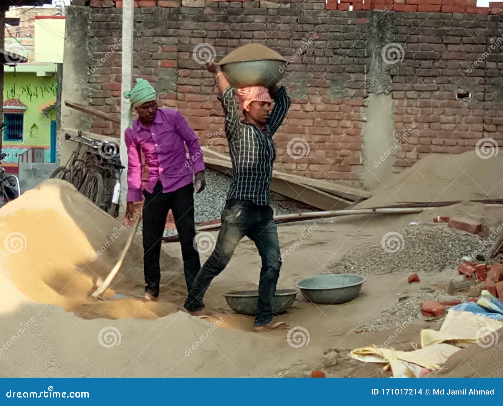 Indian Hard Working Labours Editorial Stock Image - Image of survive ...