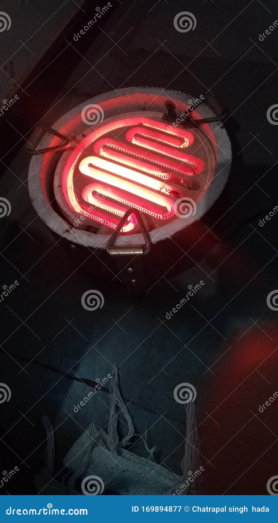 Indian Hitar Very Low Price Stock Image - Image of indian, price: 169894877