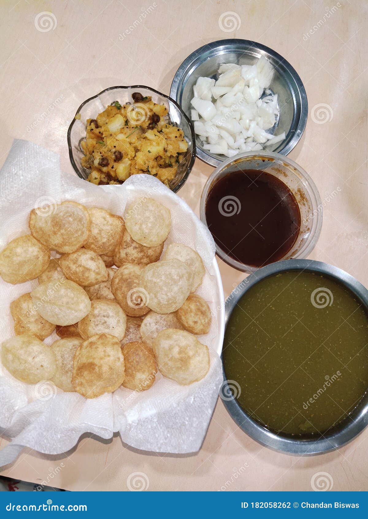 Indian Khatta Meetha Pani Puri Stock Photo - Image of dish, meat: 182058262