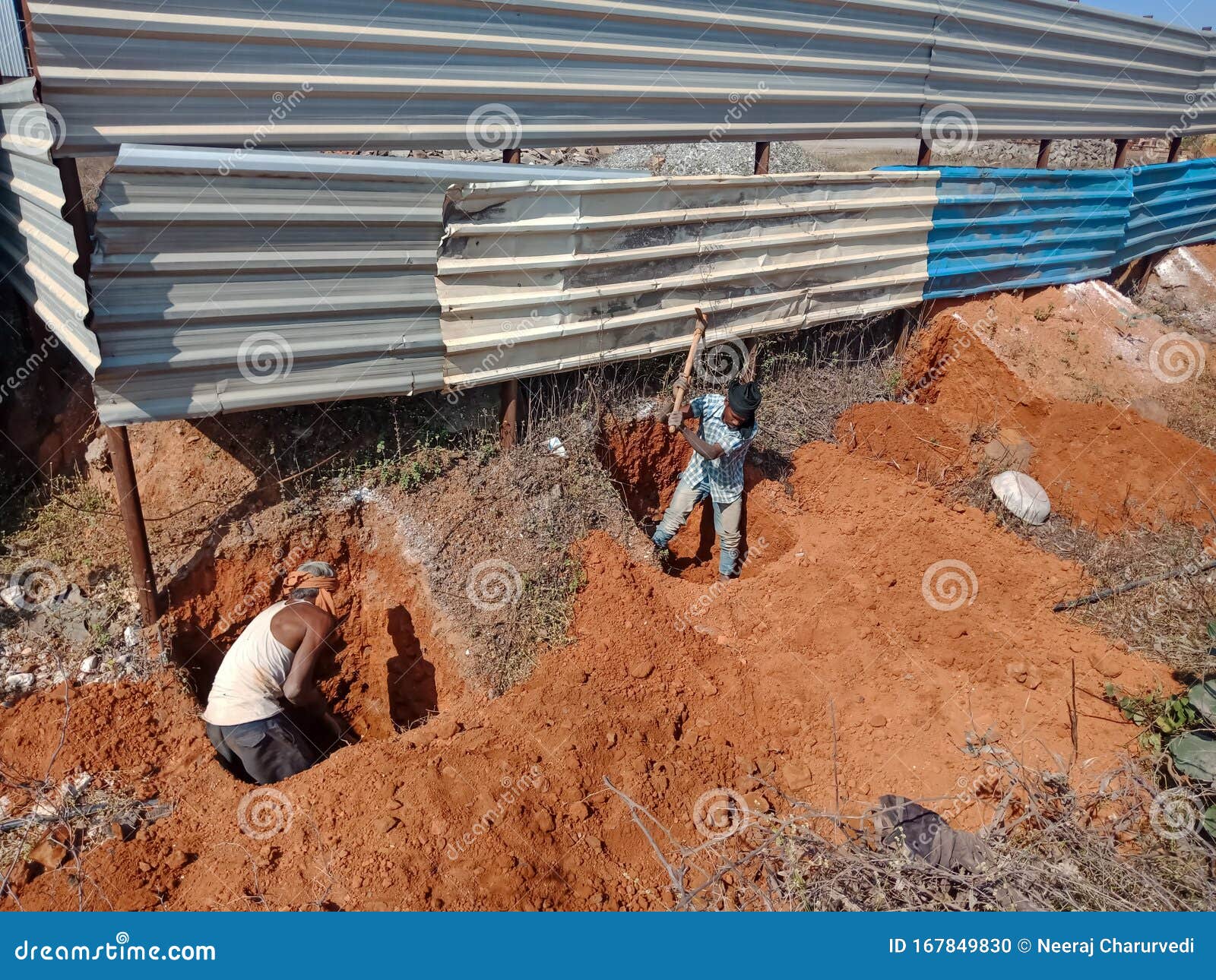 Indian Labours Digging Soil for Construction Work in India Dec 2019 ...