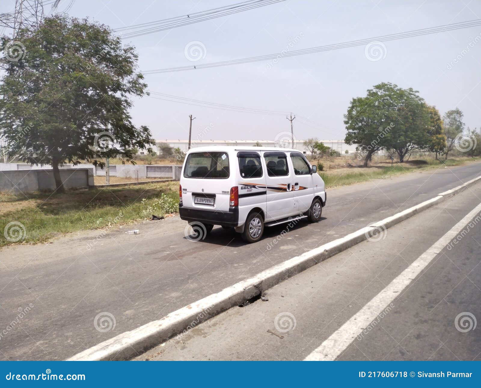 Indian local car editorial stock photo. Image of freeway - 217606718