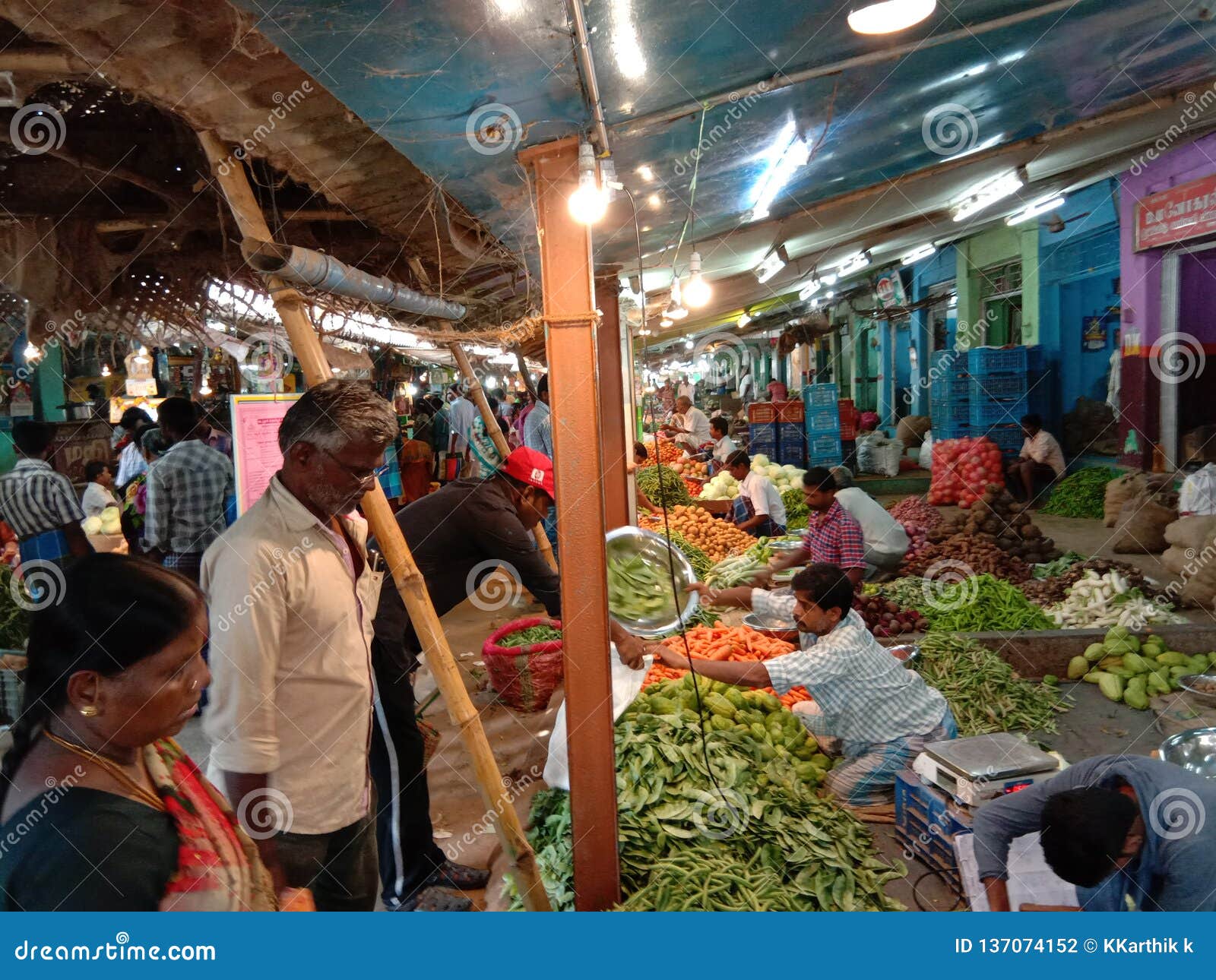 Indian local market editorial photography. Image of thanjavur - 137074152