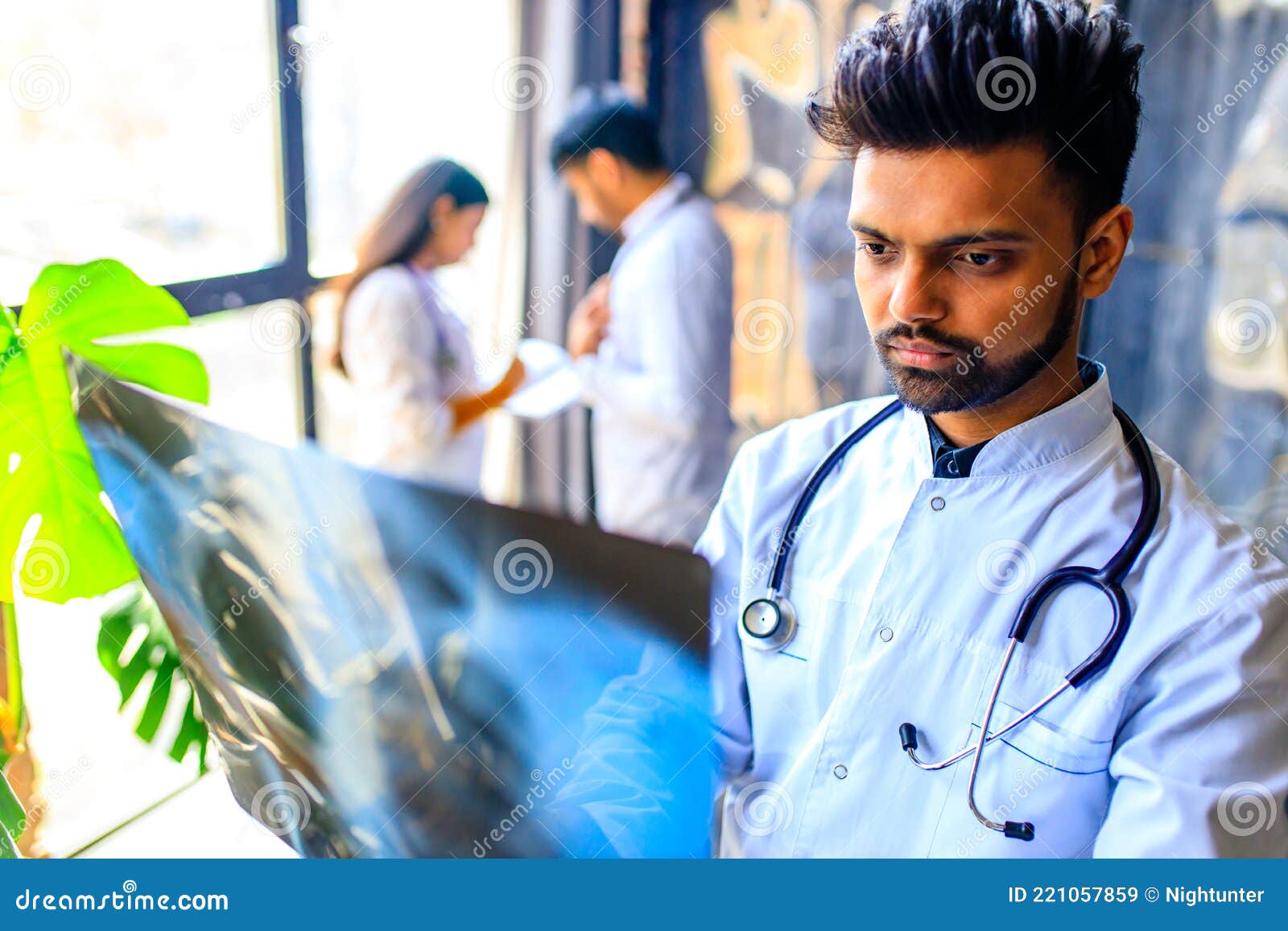 Indian Medic Students Practicing in Sun Classroom Stock Image - Image ...