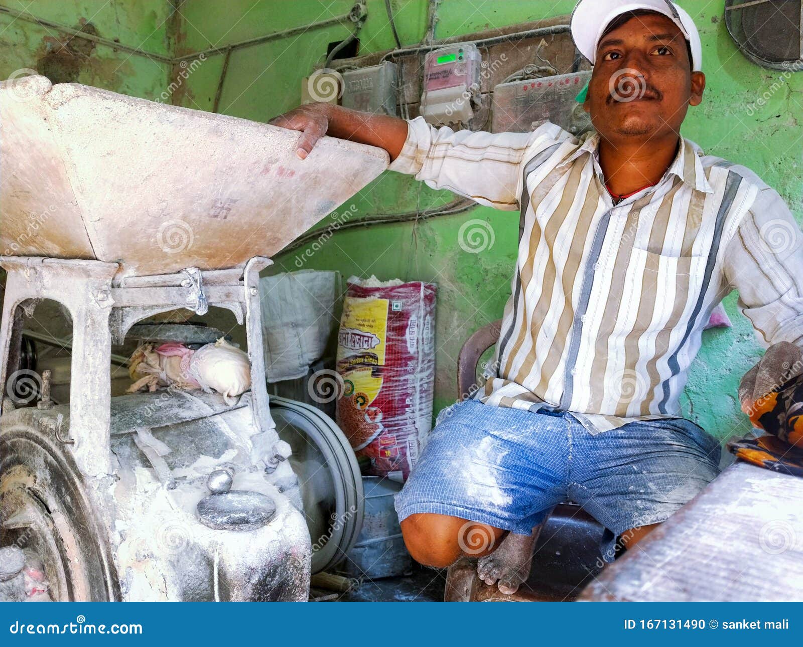 Indian mill worker editorial image. Image of indian - 167131490