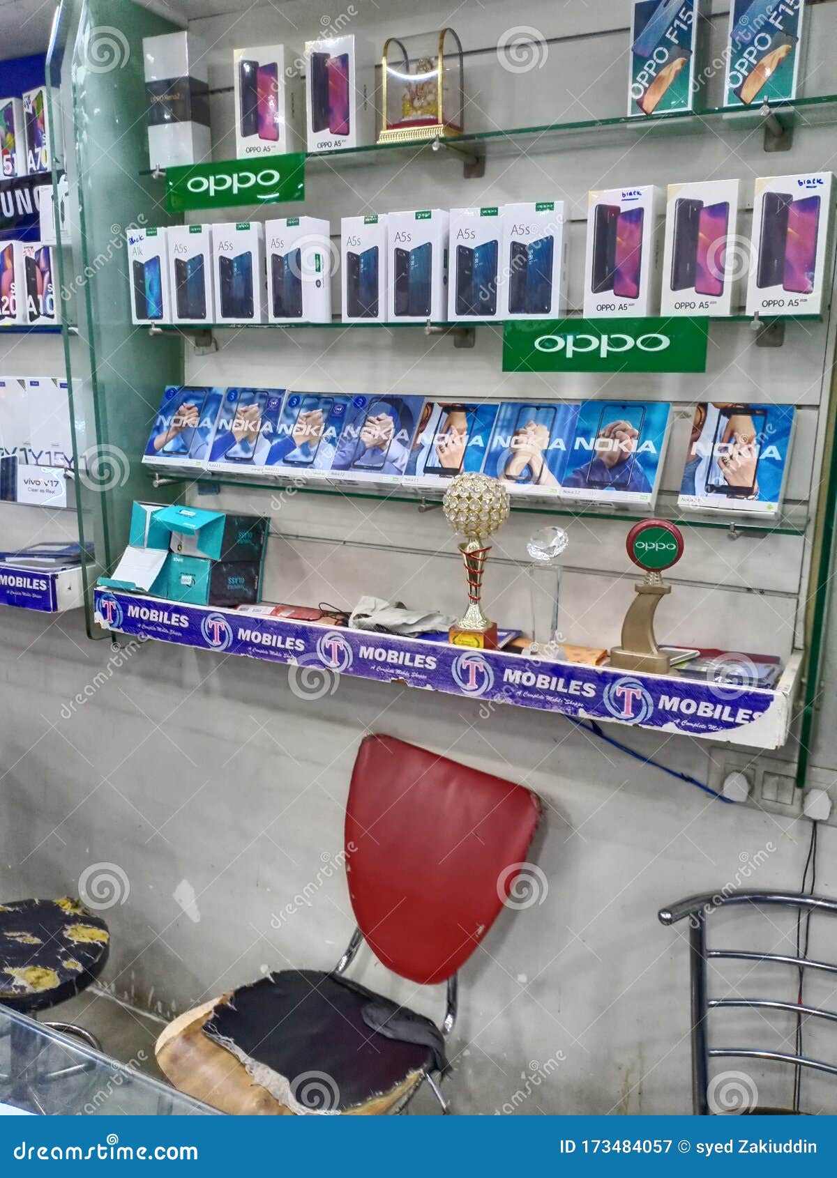 Indian Mobiles Shop Display Editorial Photography - Image of indian ...