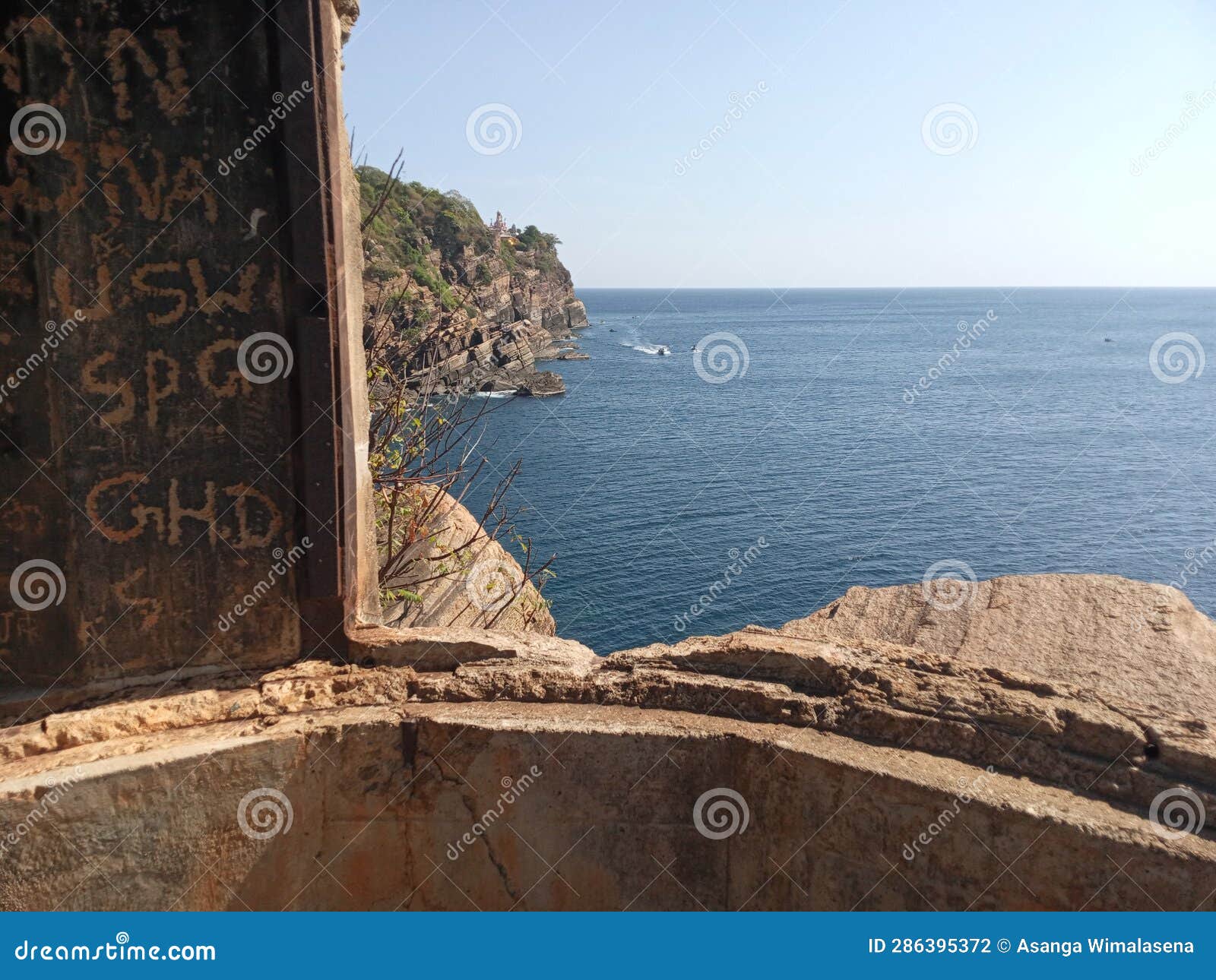 Indian Ocean View from Trincomalee Fort Stock Photo - Image of indian ...