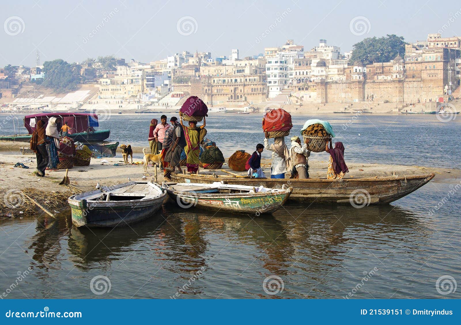 Indian People Crossing the Ganges River Editorial Photo - Image of ghat ...