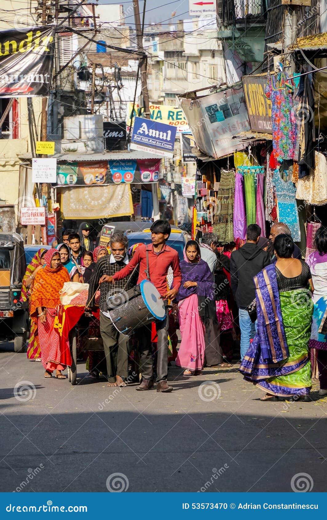 Indian procession editorial image. Image of hindu, crowd - 53573470