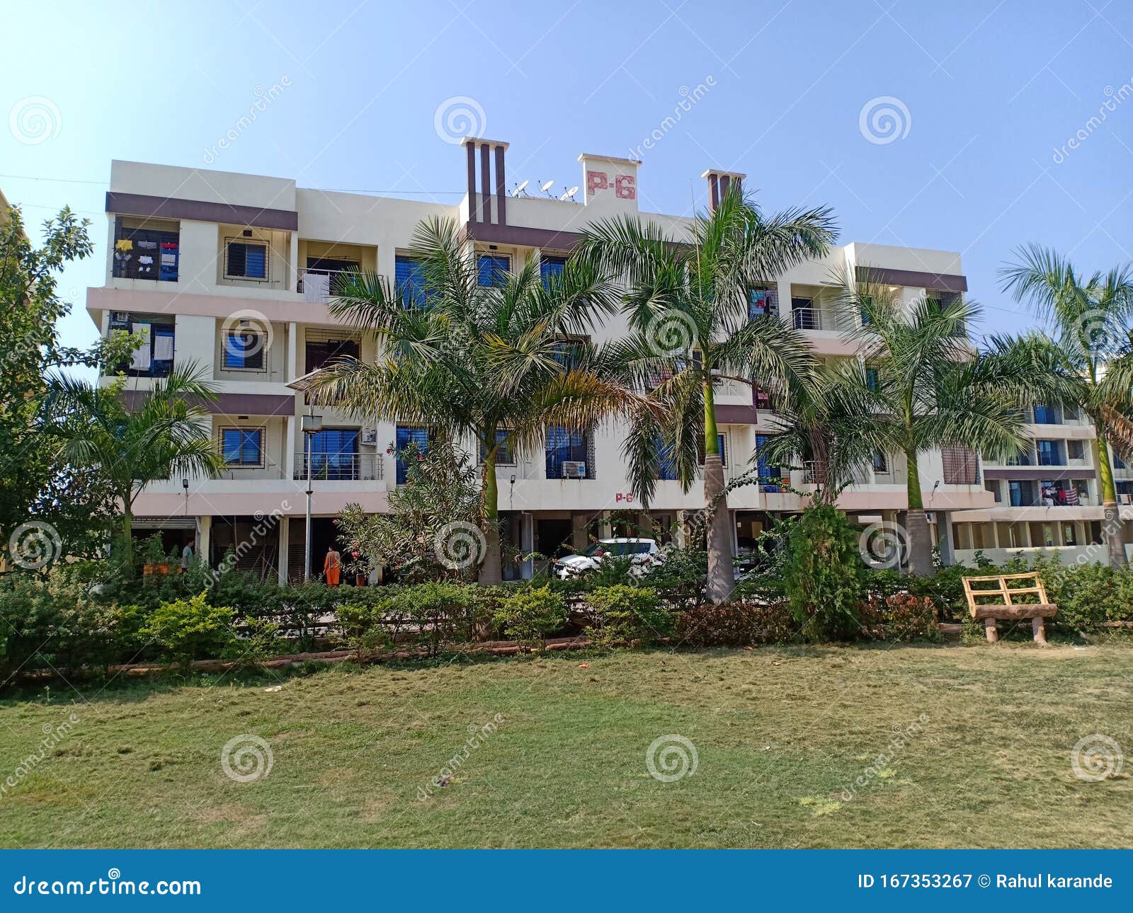 Indian Residency Bldg Ready To Move Editorial Photography - Image of ...