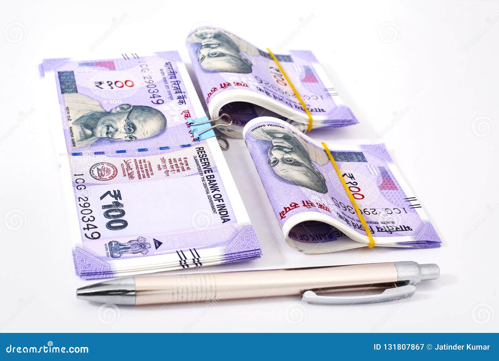 Indian 100 Rupee Notes And Pen Stock Image - Image of deposit, banker ...