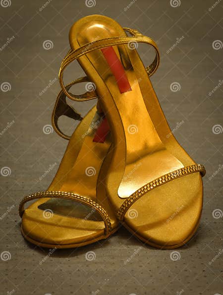 Indian Slippers stock photo. Image of indian, shoes, stiletto - 21072316