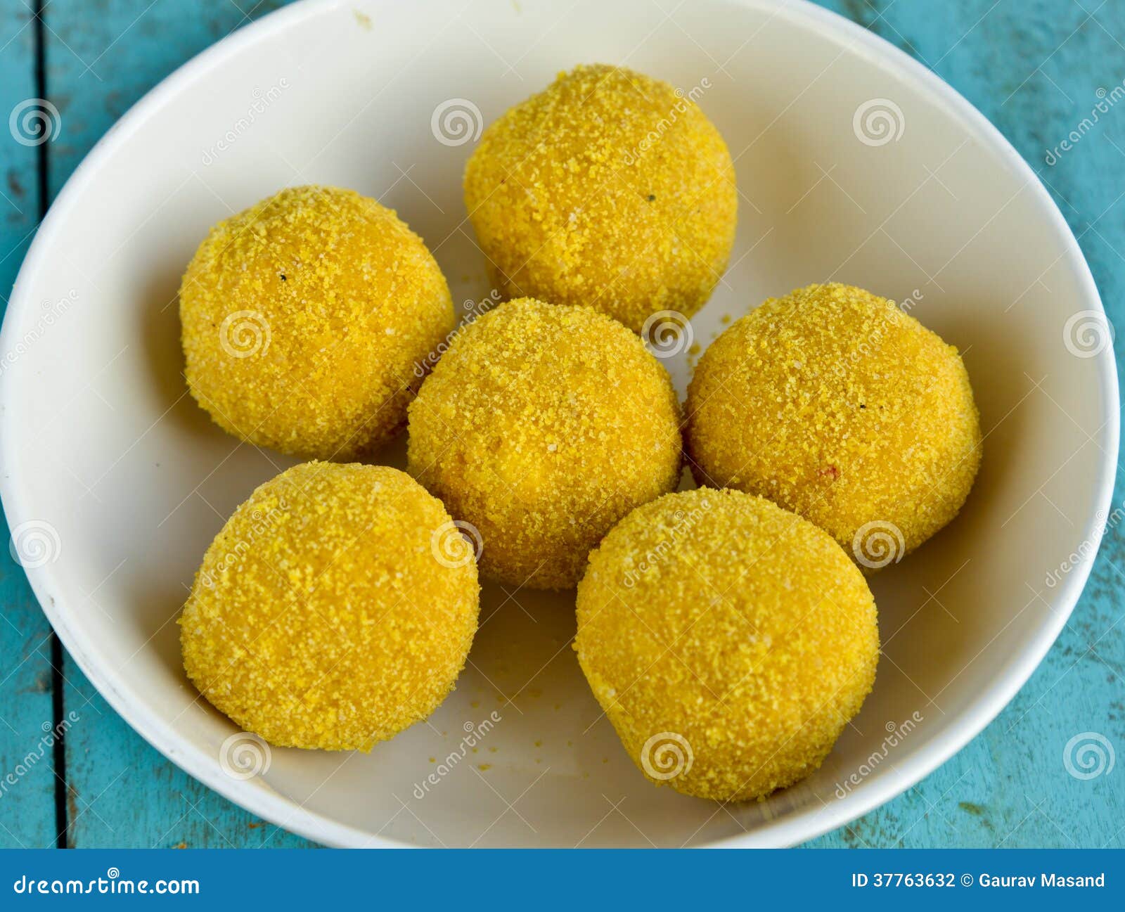 Indian Sweet - Besan laddo stock photo. Image of gift - 37763632