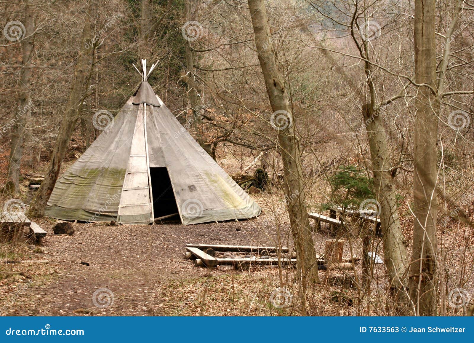 Indian tent stock image. Image of autumn, rural, outdoor - 7633563