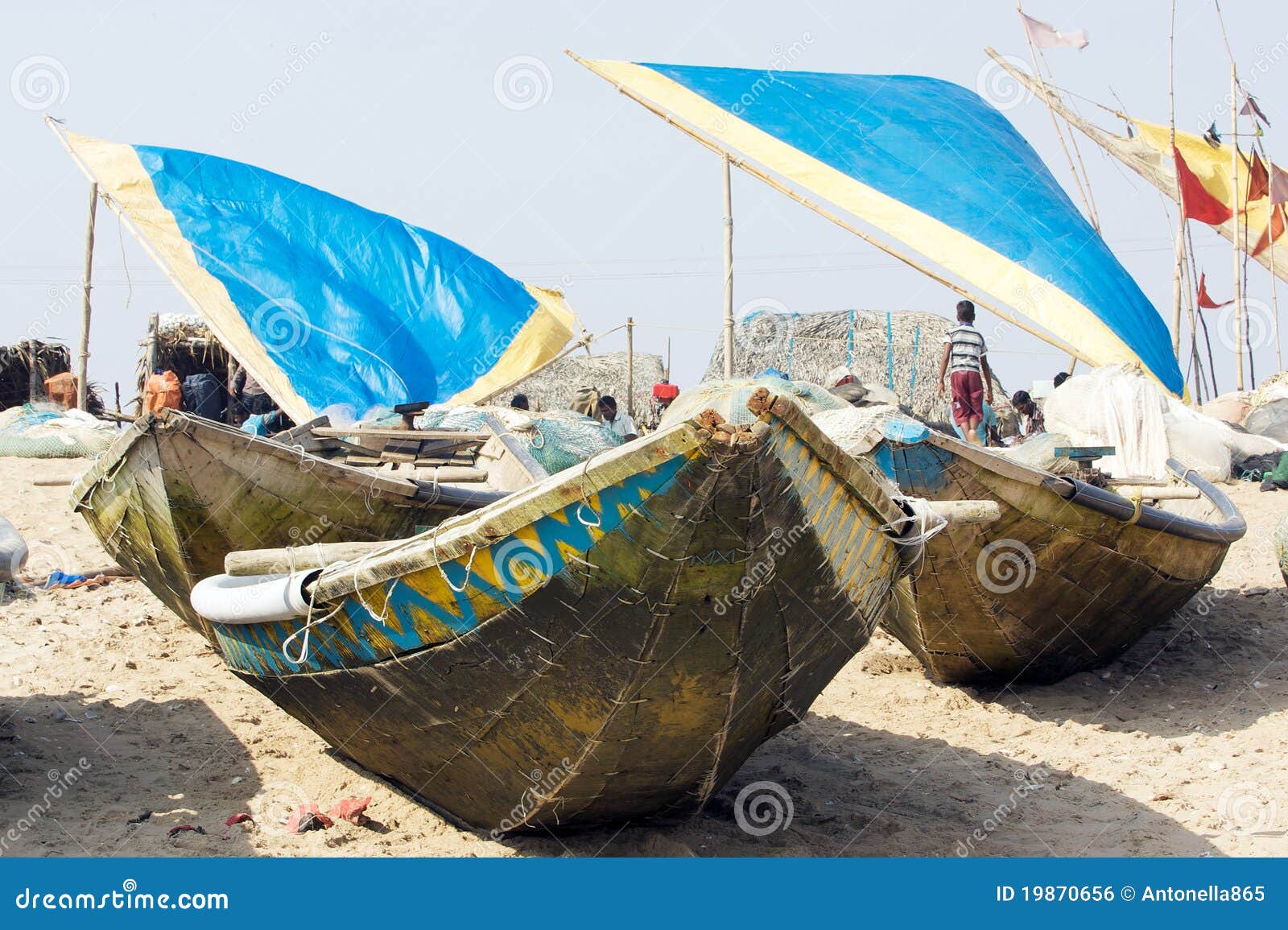 Indian Traditional Fisherman Boat Editorial Photo - Image of people ...