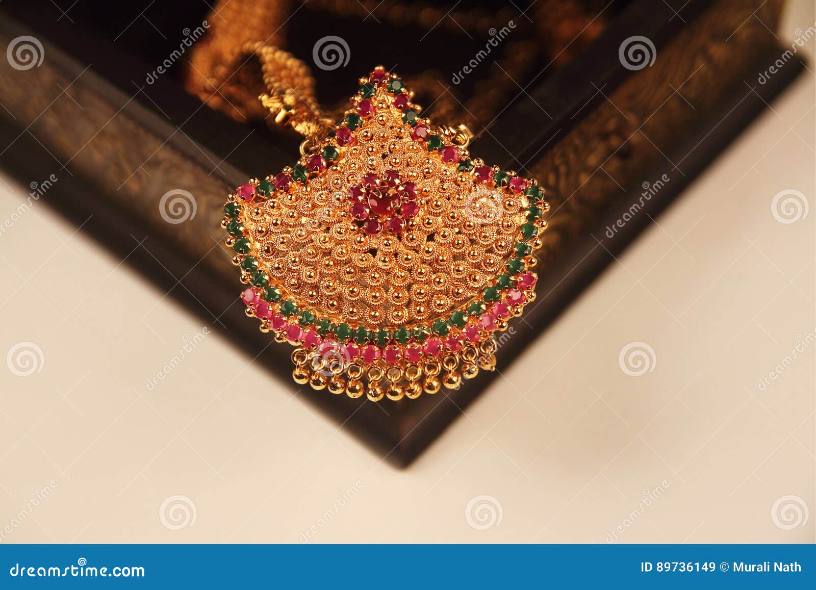 Indian Traditional Gold Necklace Stock Image - Image of jewelry, craft ...