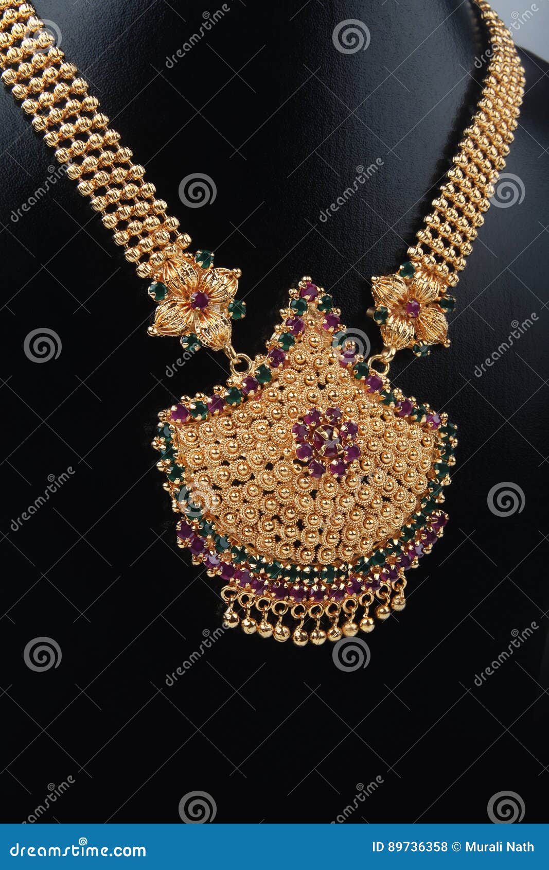 Indian Traditional Gold Necklace Stock Photo - Image of glamorous ...