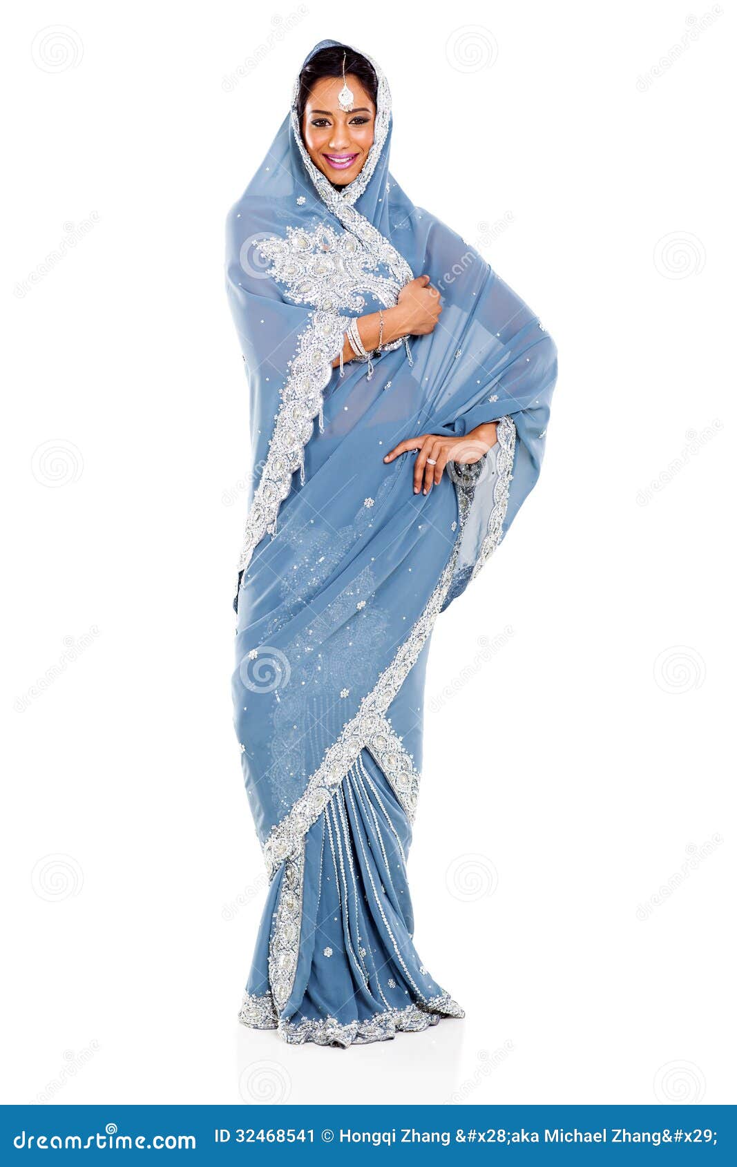 Indian woman sari stock image. Image of garment, jewelry - 32468541