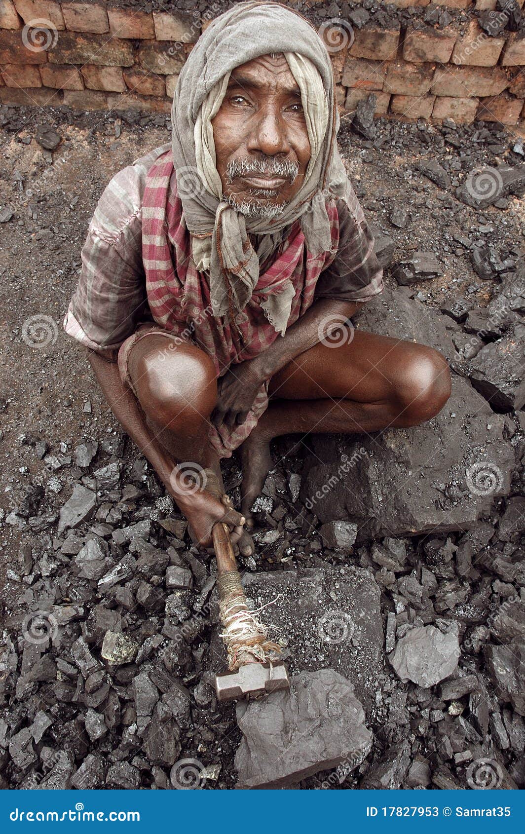 Indian Worker editorial stock photo. Image of vertical - 17827953
