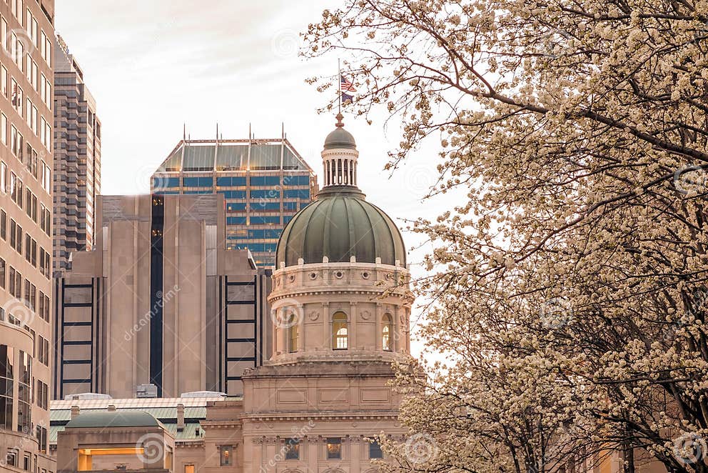 The Indiana Statehouse stock image. Image of sunrise - 57300183