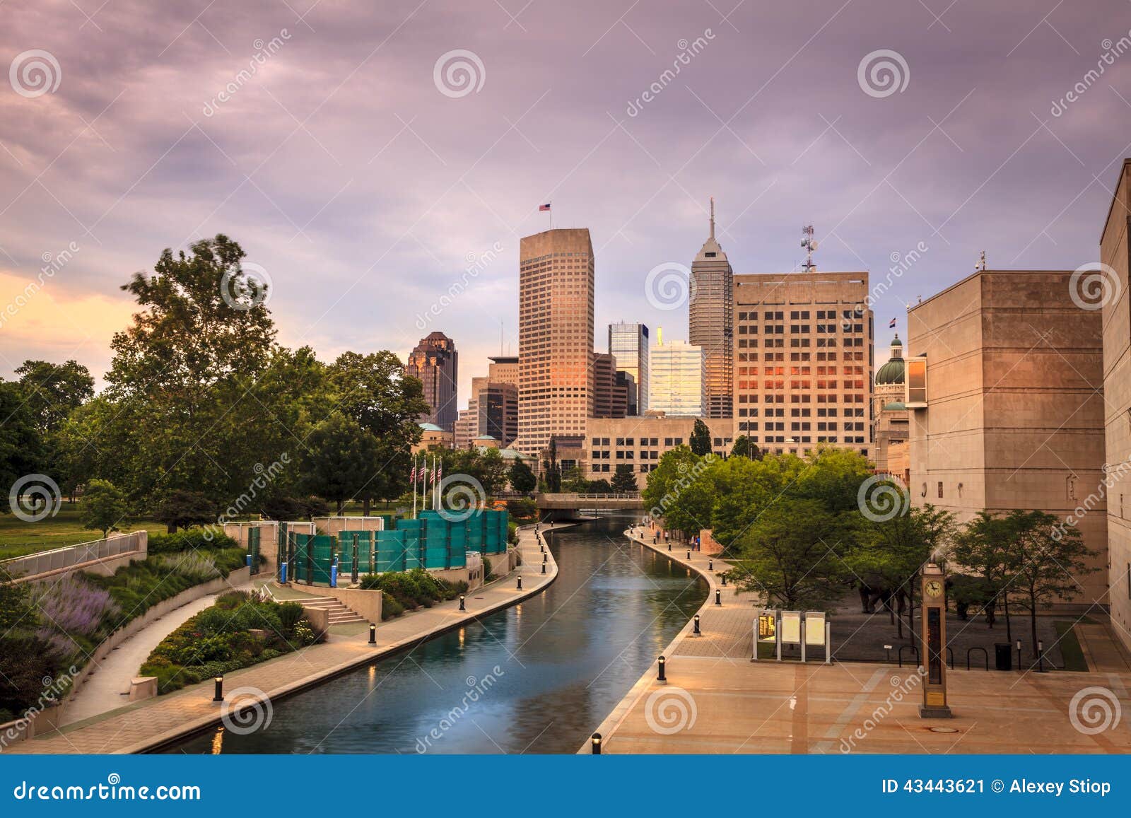 Indianapolis stock image. Image of dusk, america, modern - 43443621