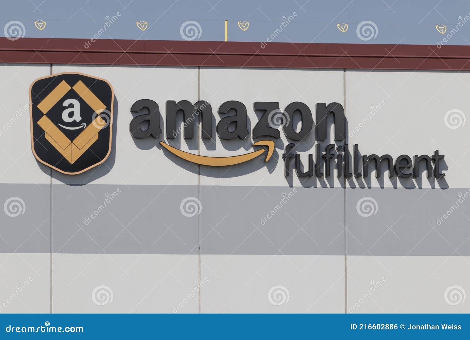 Amazon.com Fulfillment Center Editorial Photo - Image of website ...