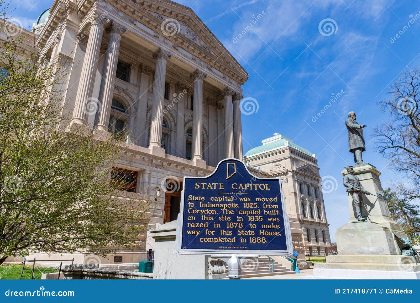 Indiana State Capitol Building in Indianapolis, in Editorial Photo ...