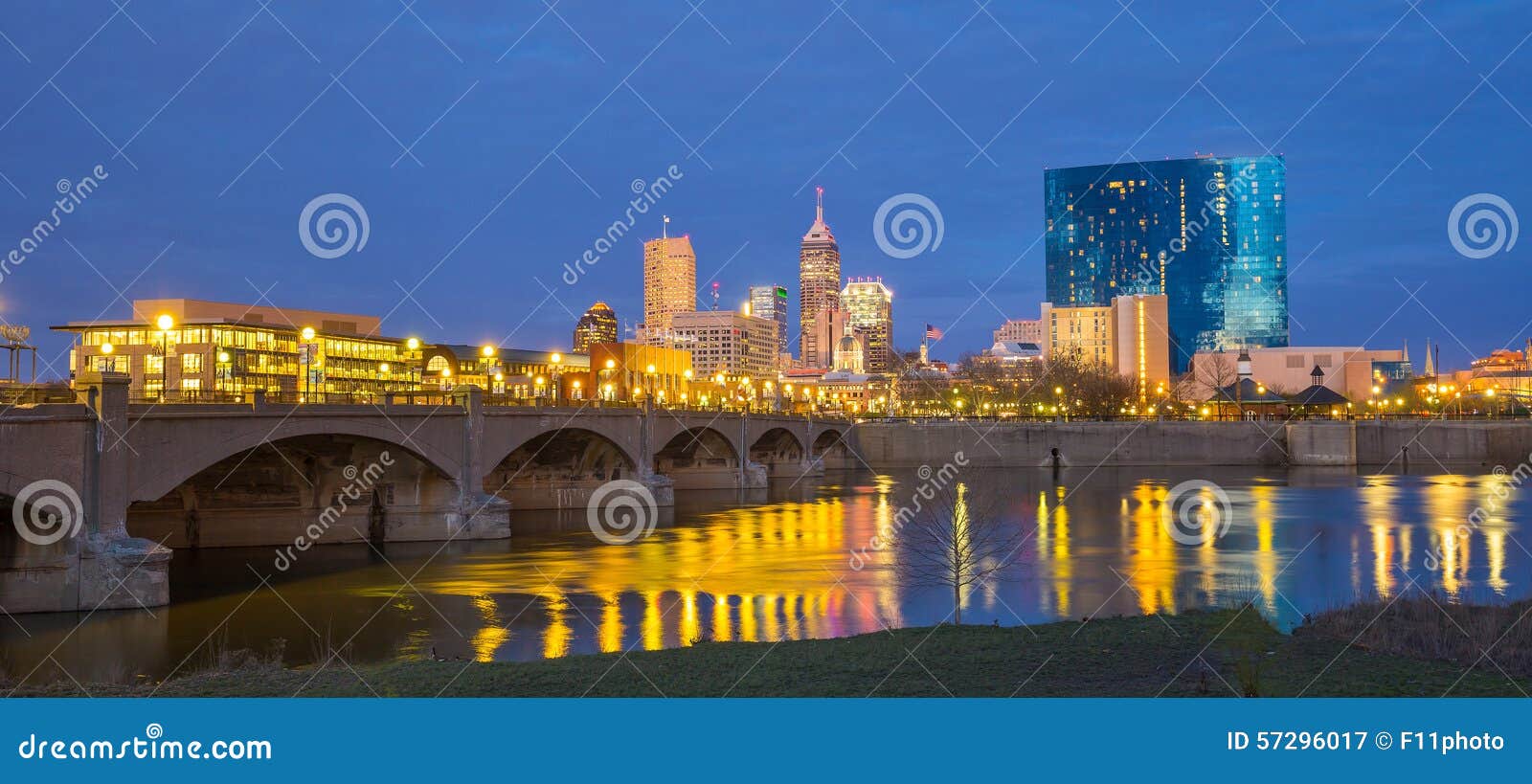 Indianapolis Skyline and the White River Stock Image - Image of ...