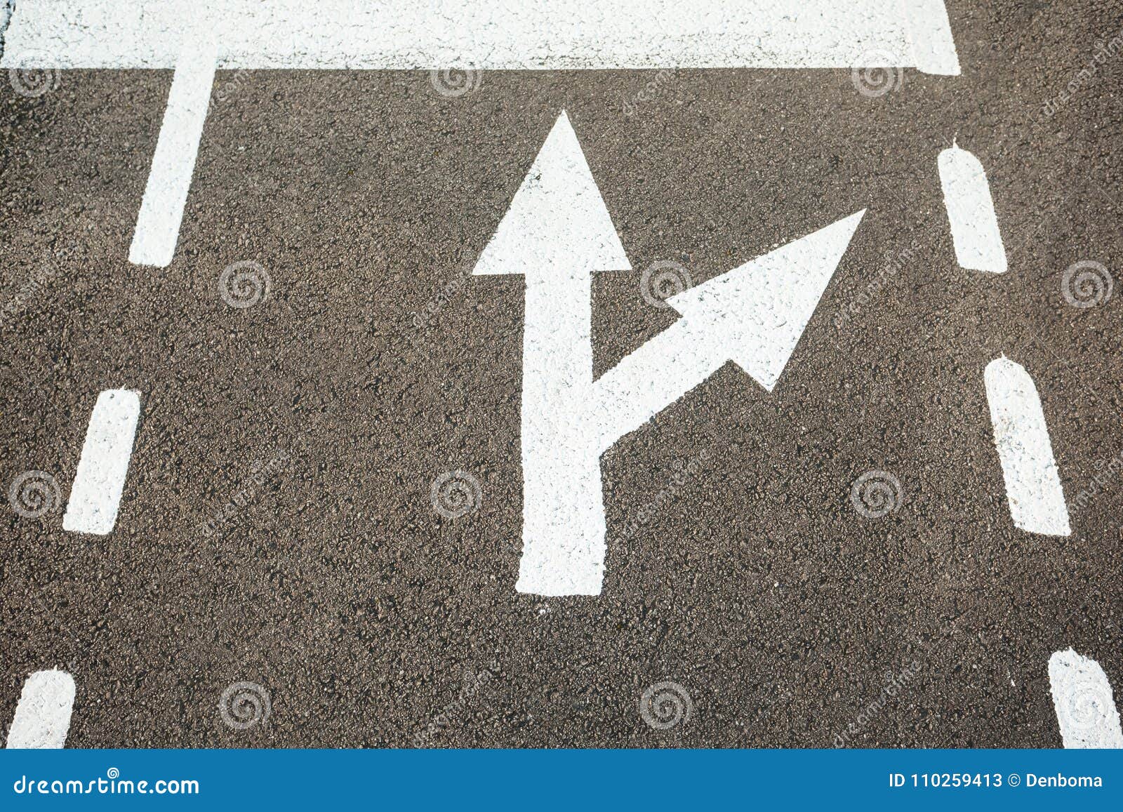 Indicators on the ground stock image. Image of paint - 110259413