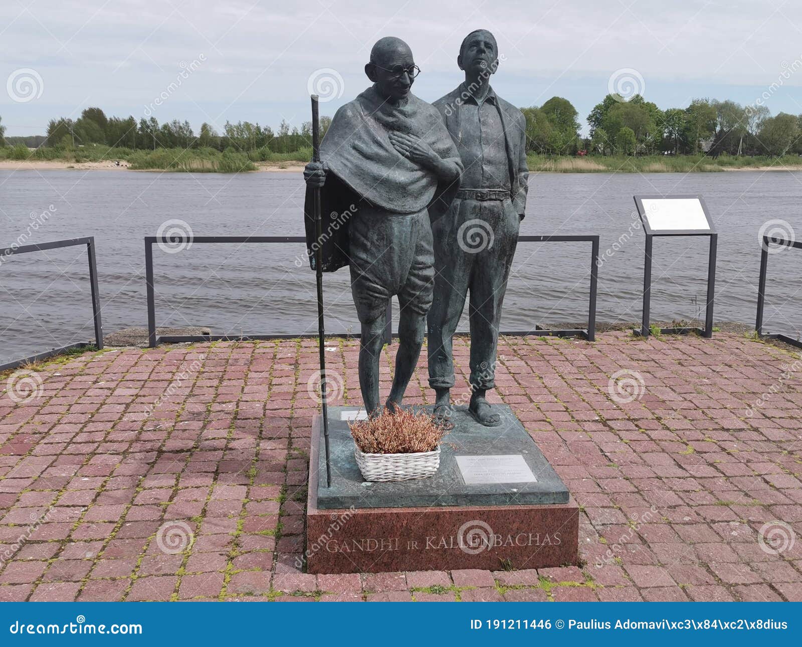 Indira gandhi statue stock photo. Image of gandhi, memorial - 191211446