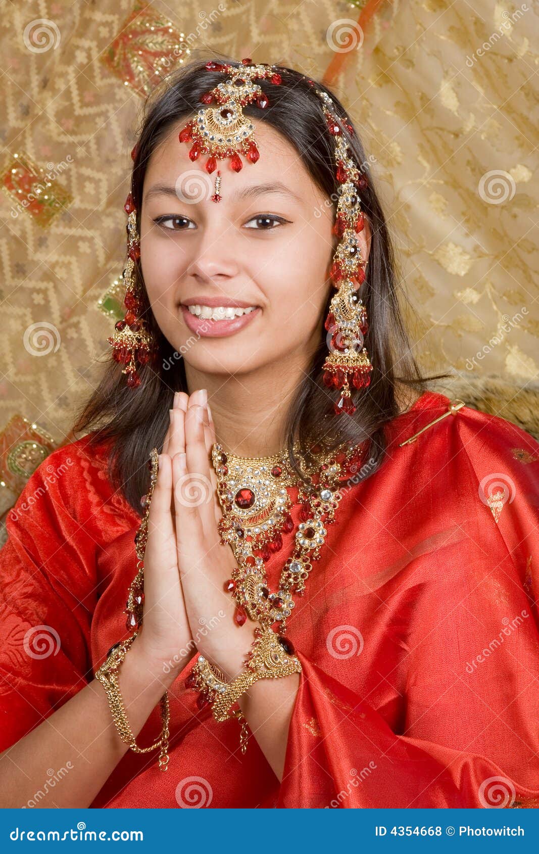 Indische groeten stock foto. Image of kostuum, aziatisch - 4354668