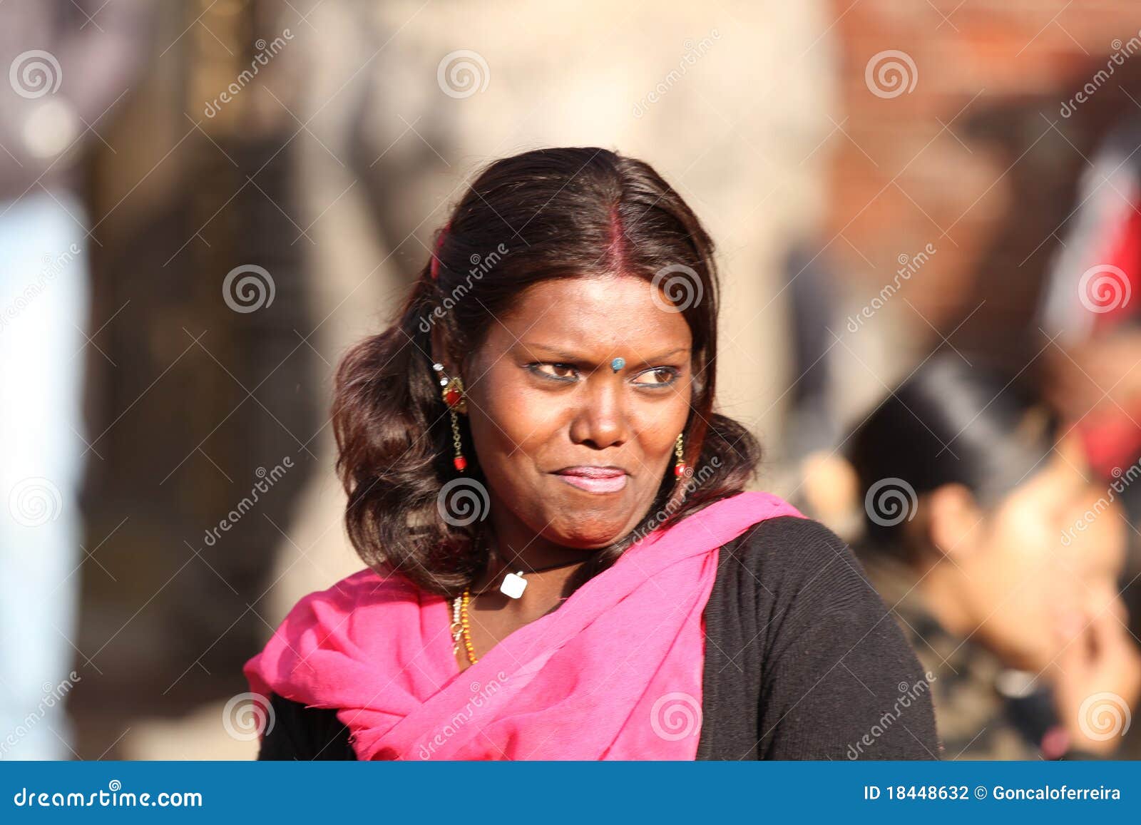 Indisk kvinna redaktionell arkivbild. Bild av lopp, kvinnlig - 18448632