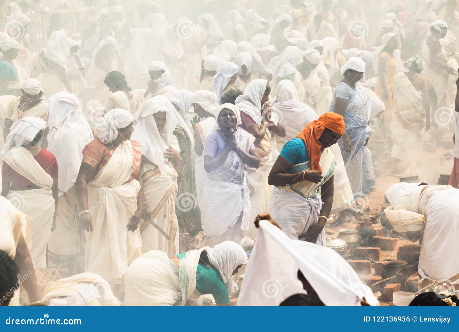 Indisk Tempelfestival Med Endast Kvinnor Redaktionell Bild - Bild av ...