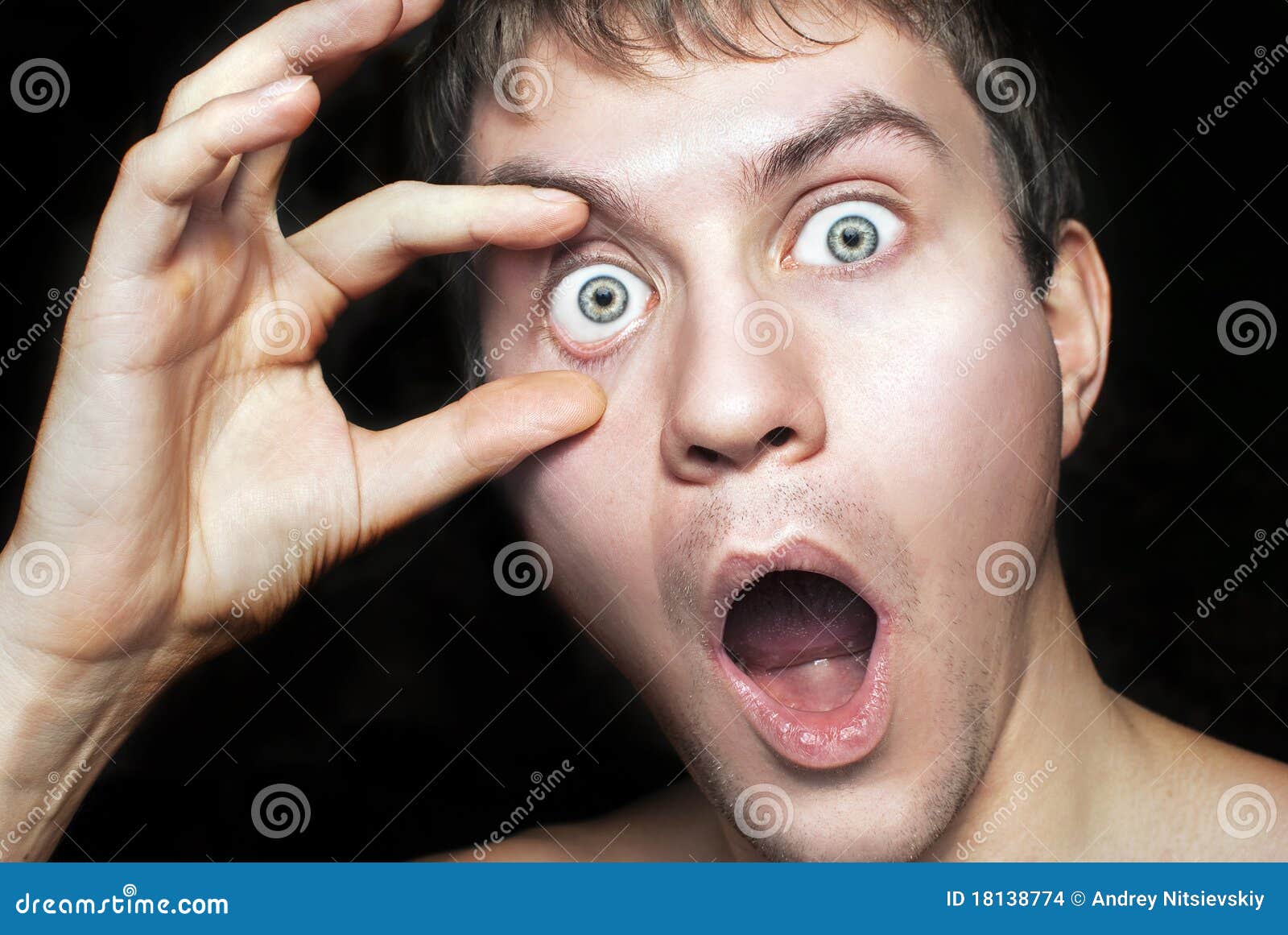 Indivíduo do susto foto de stock. Imagem de halloween - 18138774