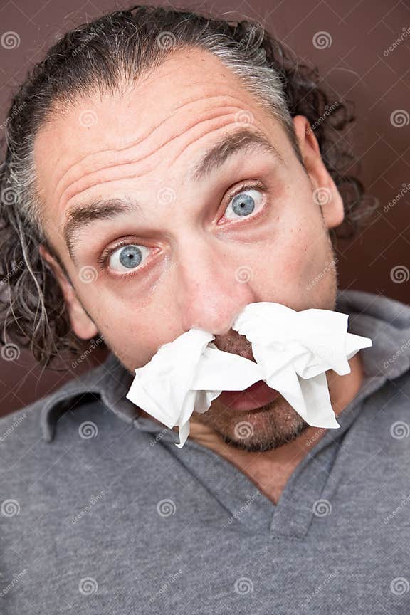 Individuo con mocos imagen de archivo. Imagen de hombre - 32066969