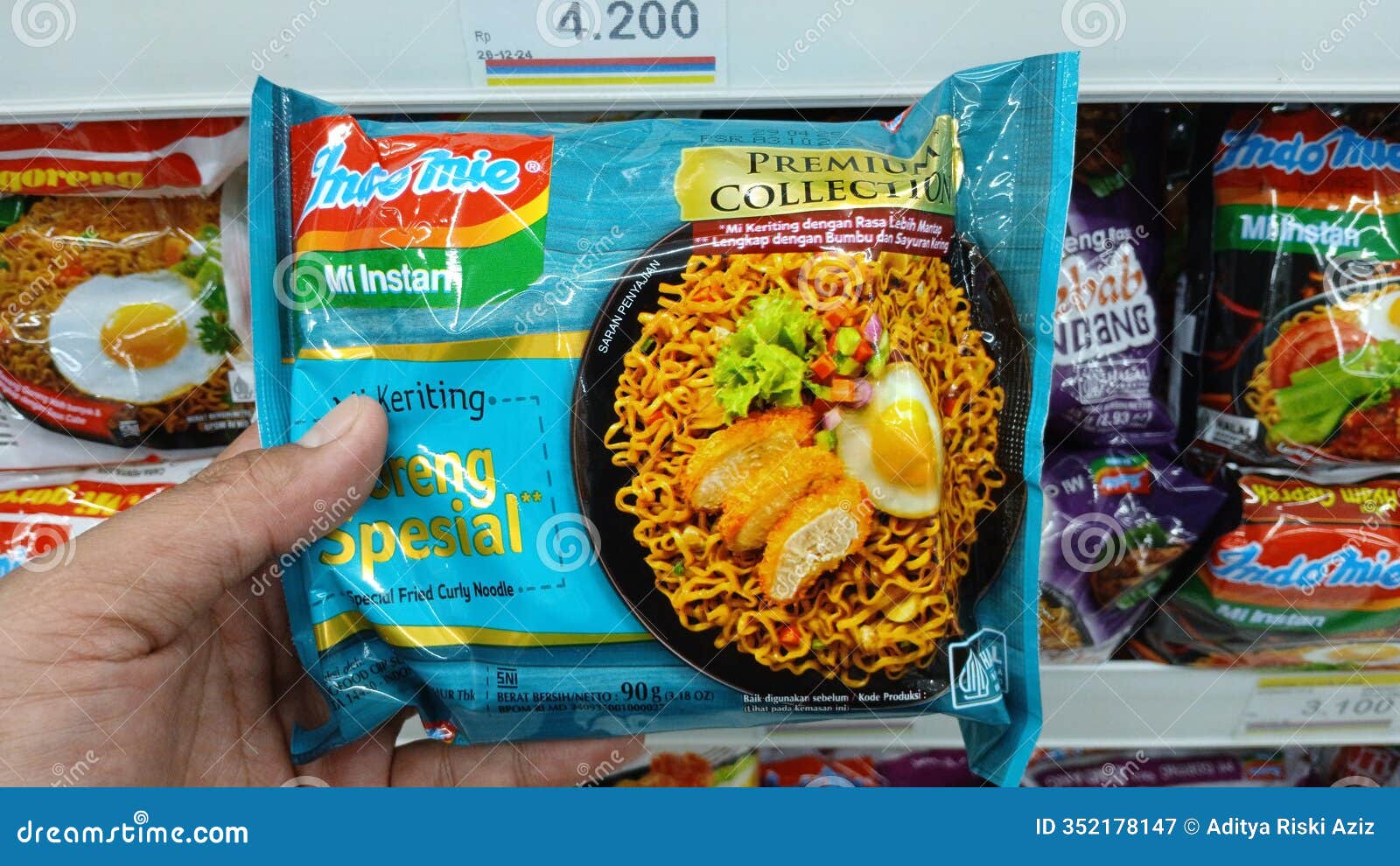 Indomie Mie Goreng (fried Noodles) Instant Noodles In Supermarket ... Indomie Mie Goreng (fried Noodles) Instant Noodles In Supermarket ...