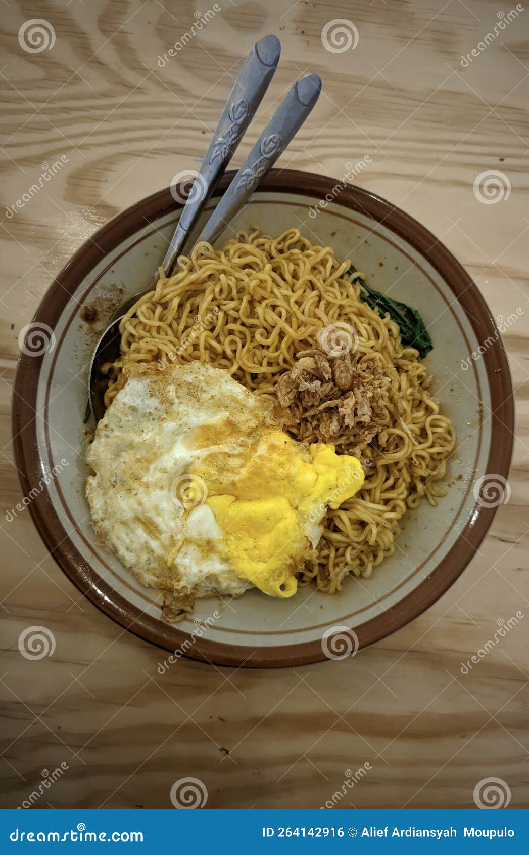Indomie Rendang Instant Noodles with Fried Eggs Stock Photo - Image of ... Indomie Rendang Instant Noodles with Fried Eggs Stock Photo - Image of ...