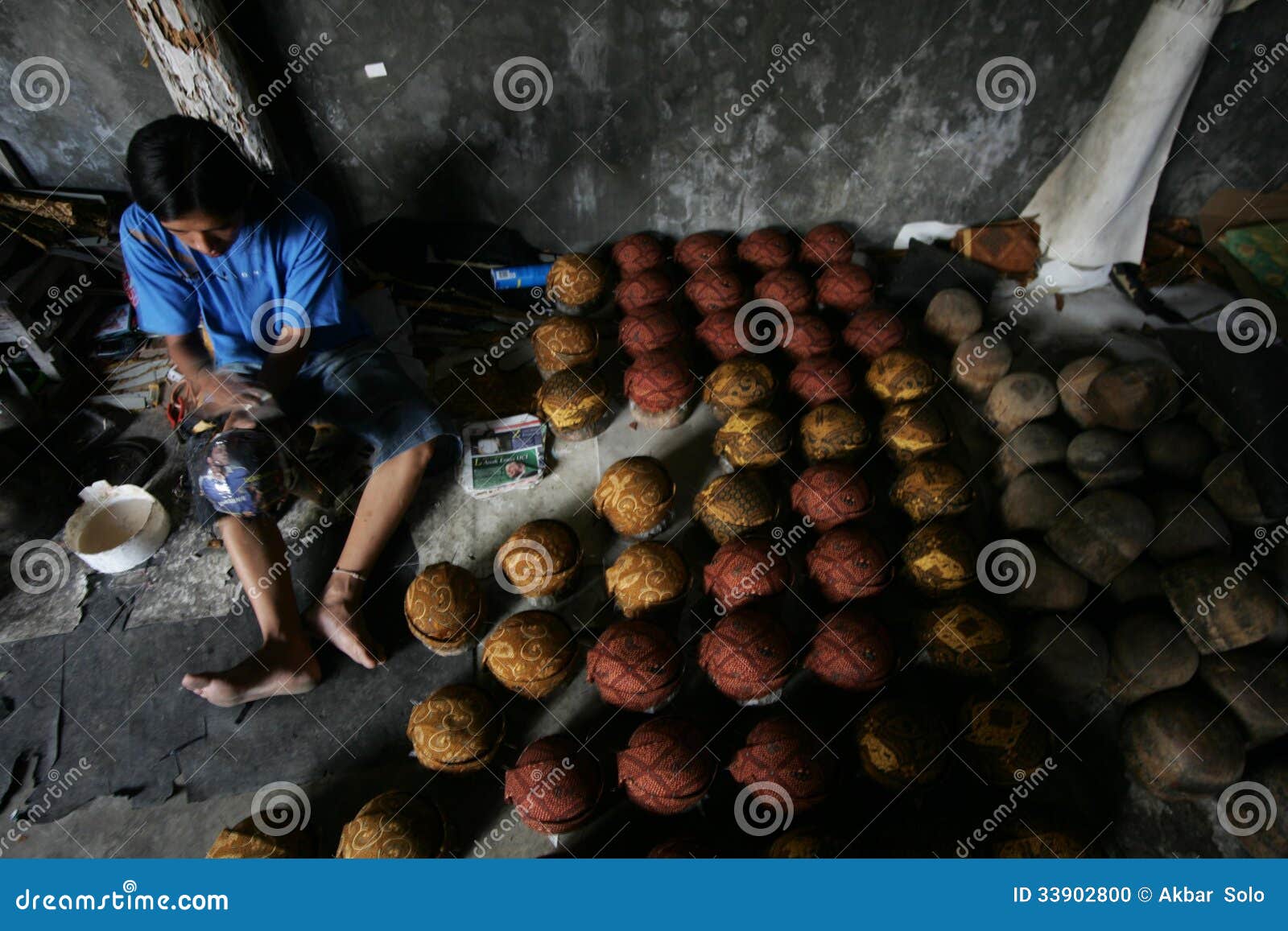Indonesia traditional hat editorial image. Image of tourism - 33902800