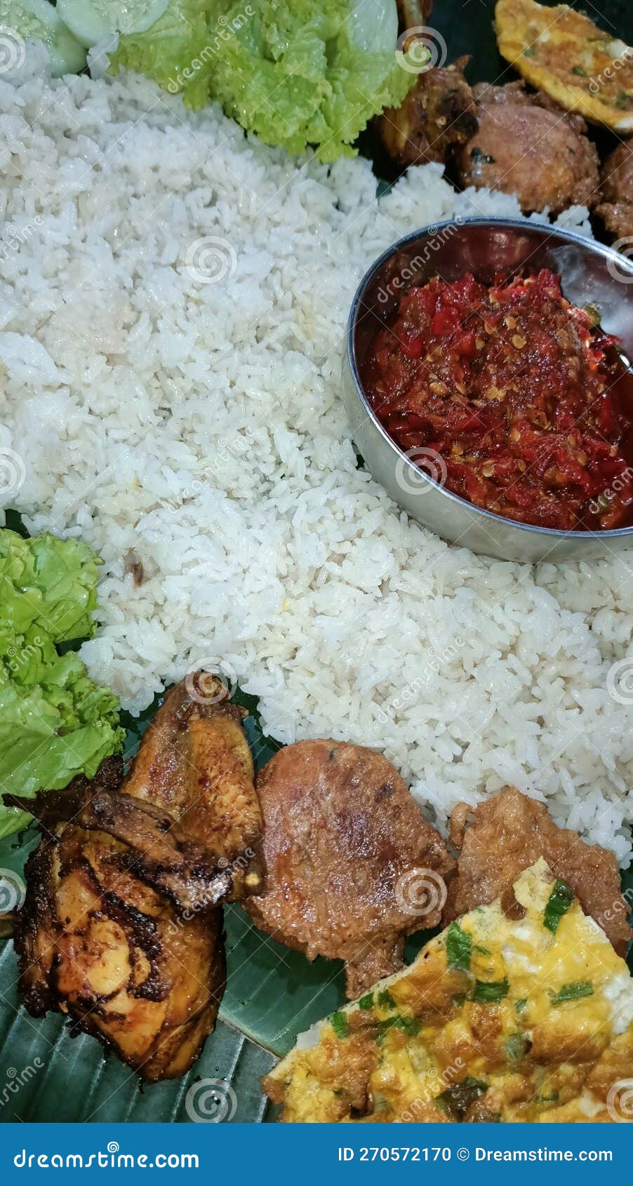 Indonesian Liwet Rice Nasi Liwet Stock Photo - Image of nasi, dessert ...
