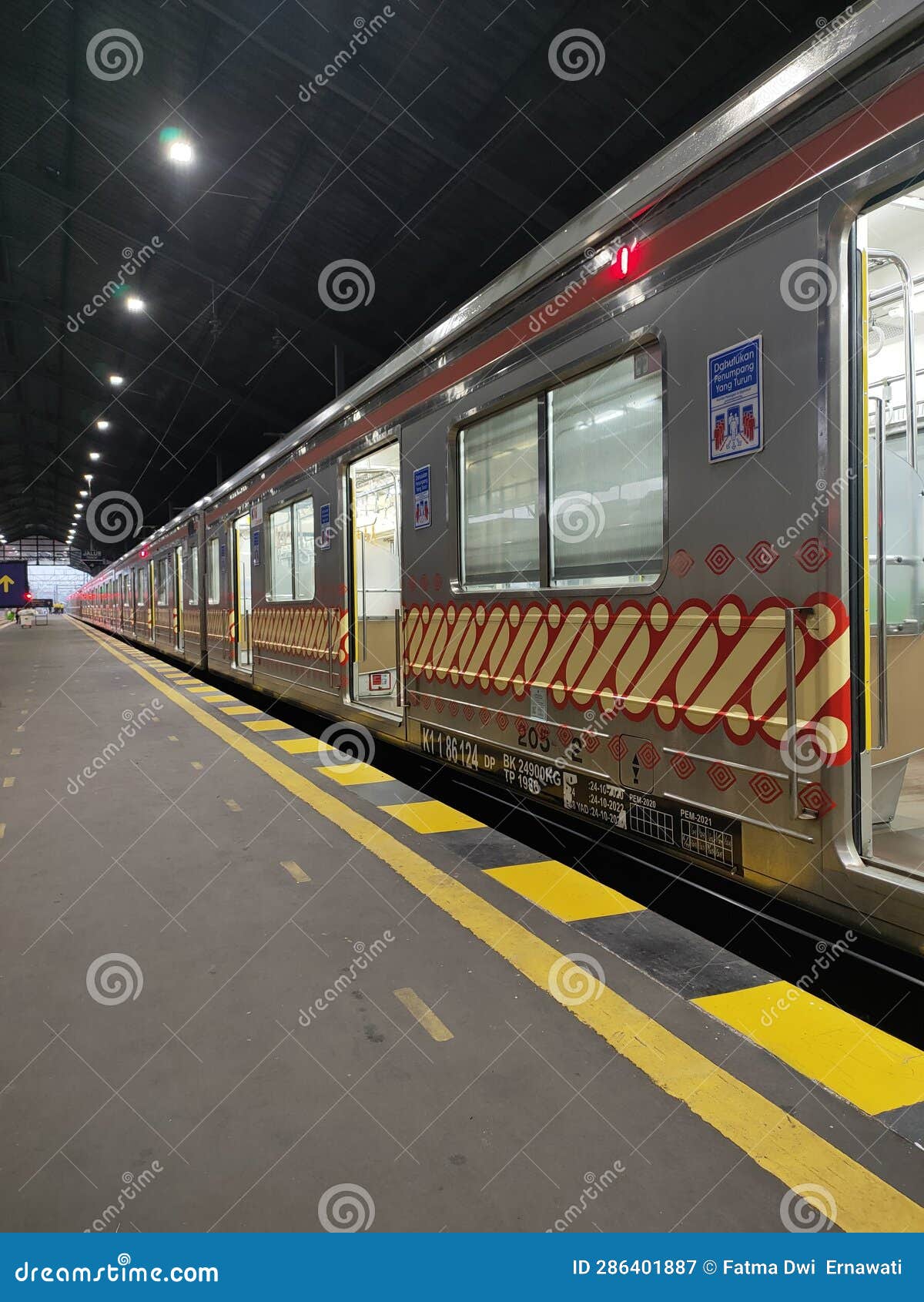 Indonesian Local Train Stock Photos - Free & Royalty-Free Stock Photos ...