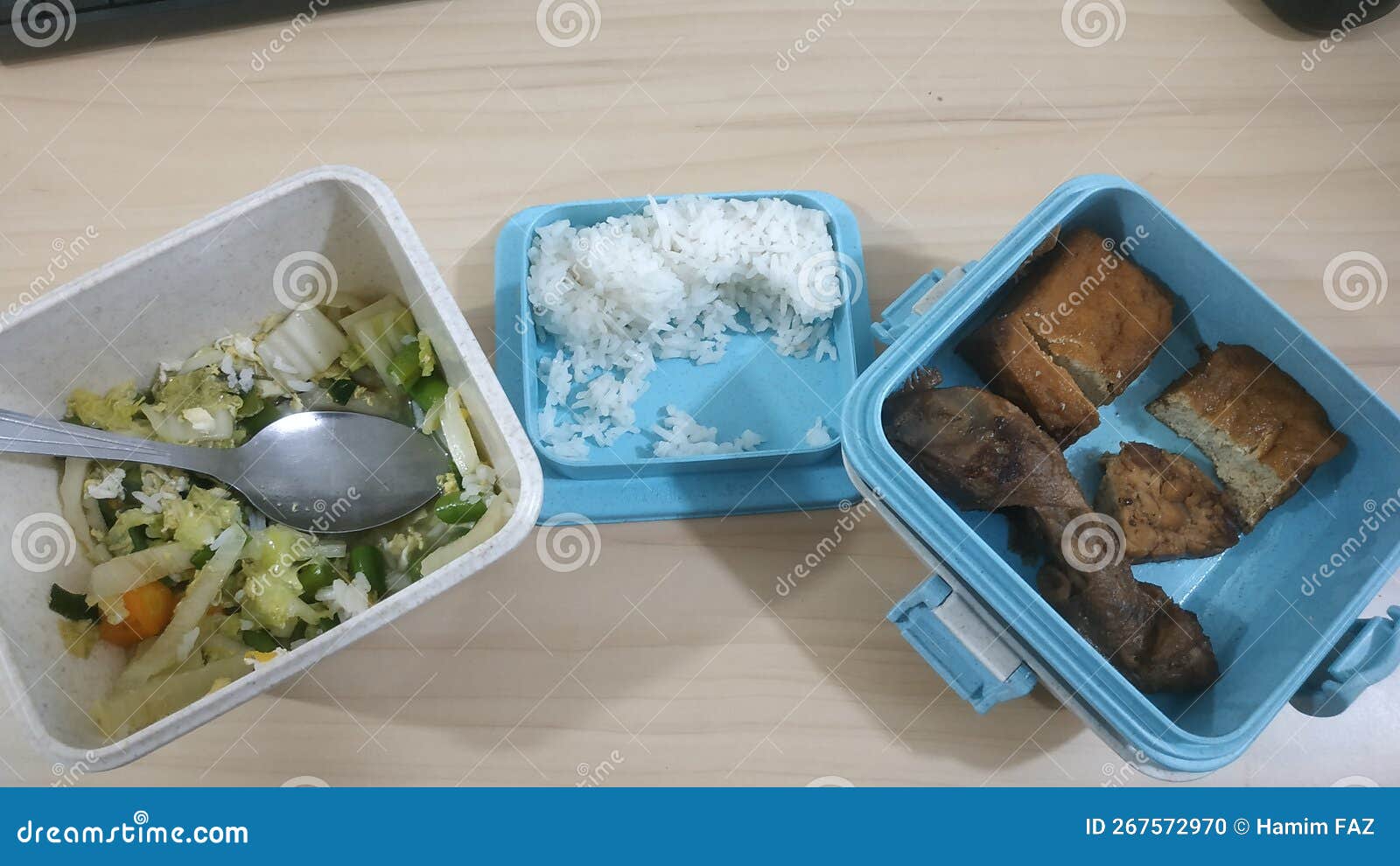 Indonesian Lunch Boxes Menu Stock Photo - Image of chicken, food: 267572970