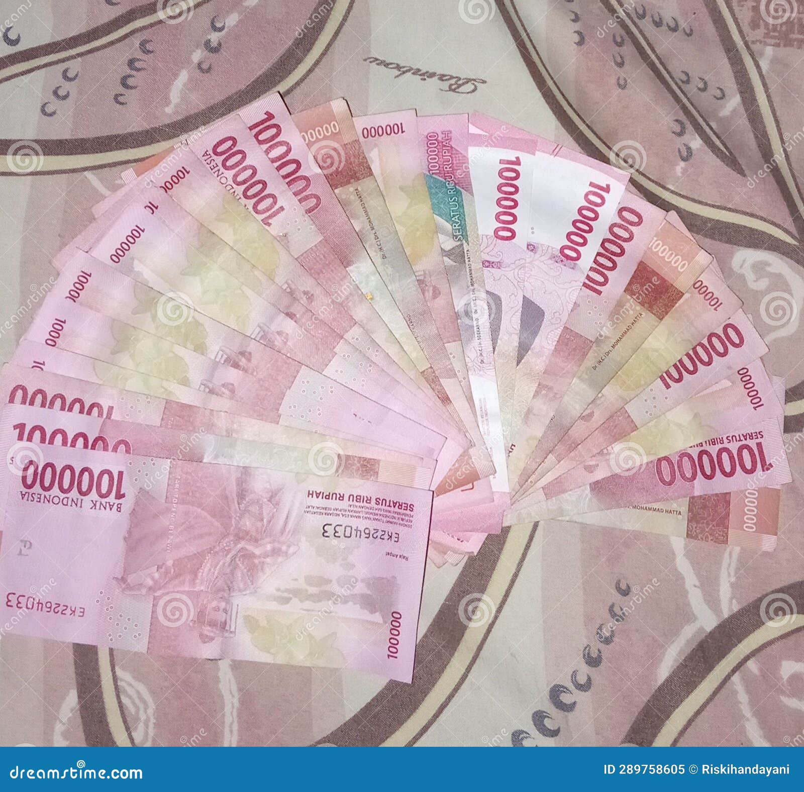 Indonesian money stock image. Image of circle, drawing - 289758605