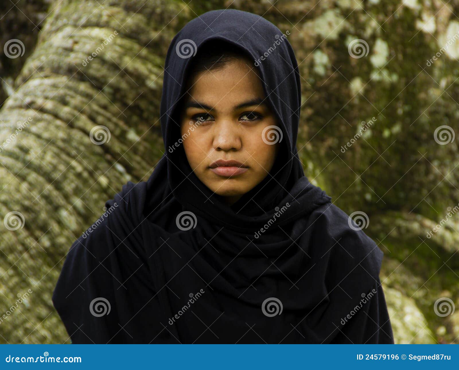 Indonesian Moslim Girl Royalty Free Stock Image - Image: 24579196