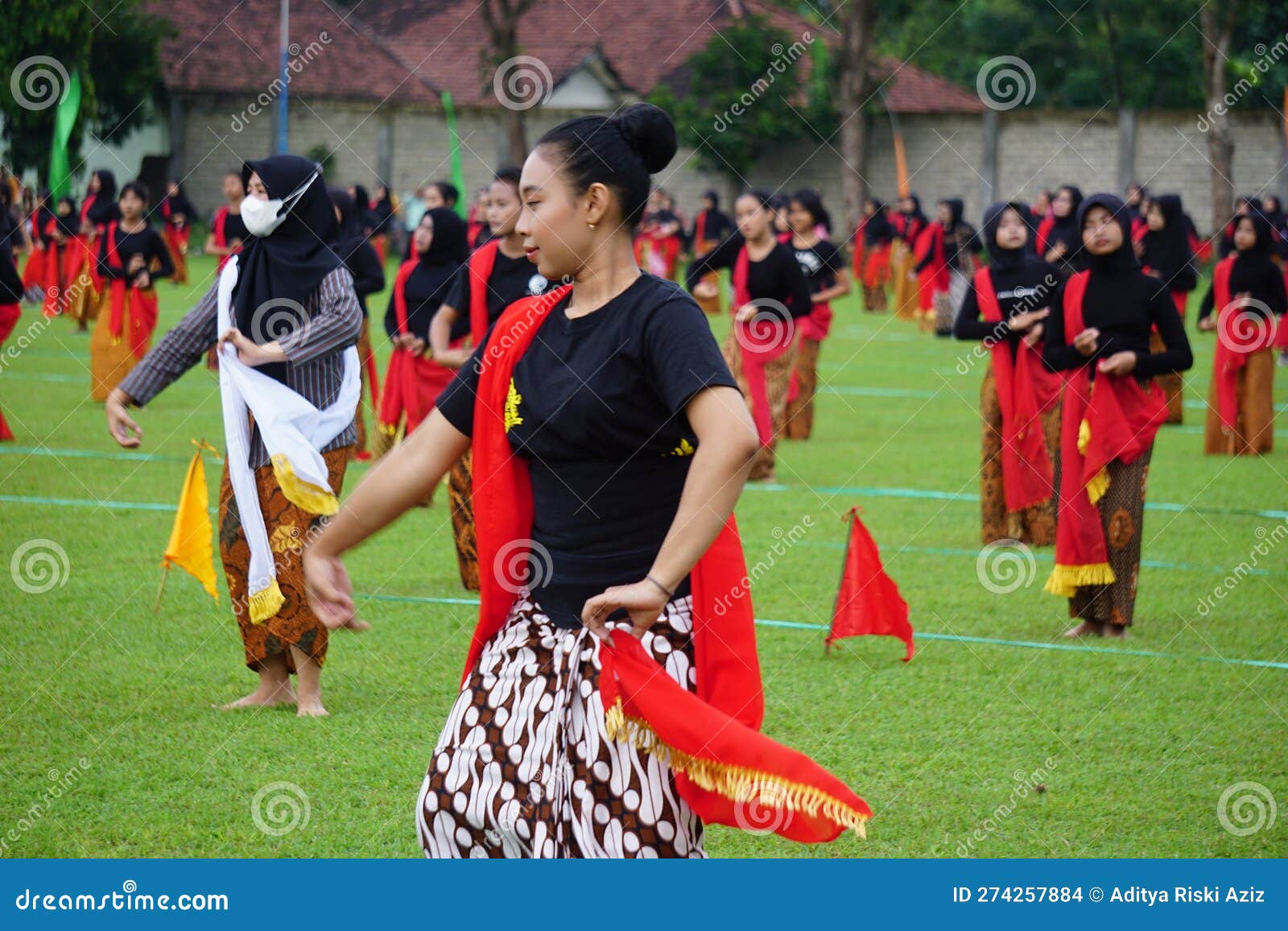 Indonesian Performing Gambyong Dance. this Dance Comes from Central ...