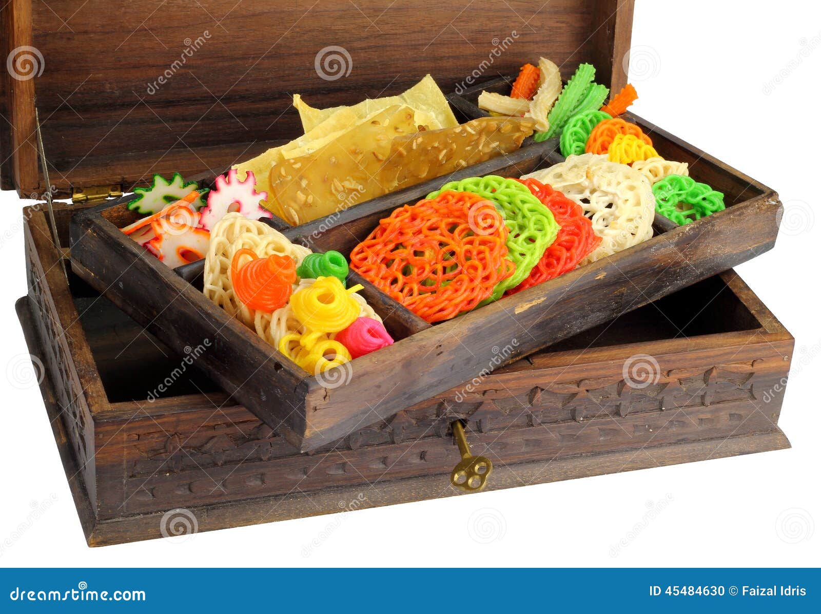Indonesian Raw Tapioca Crackers Stock Photo - Image of krupuk, kerupuk ...
