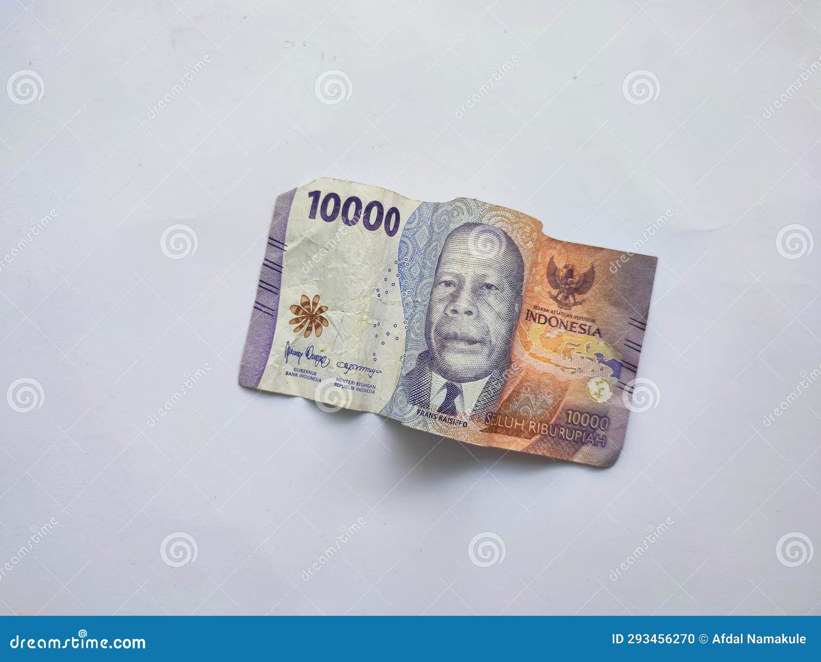 10,000 Indonesian Rupiah Banknote Stock Photo - Image of text, document ...