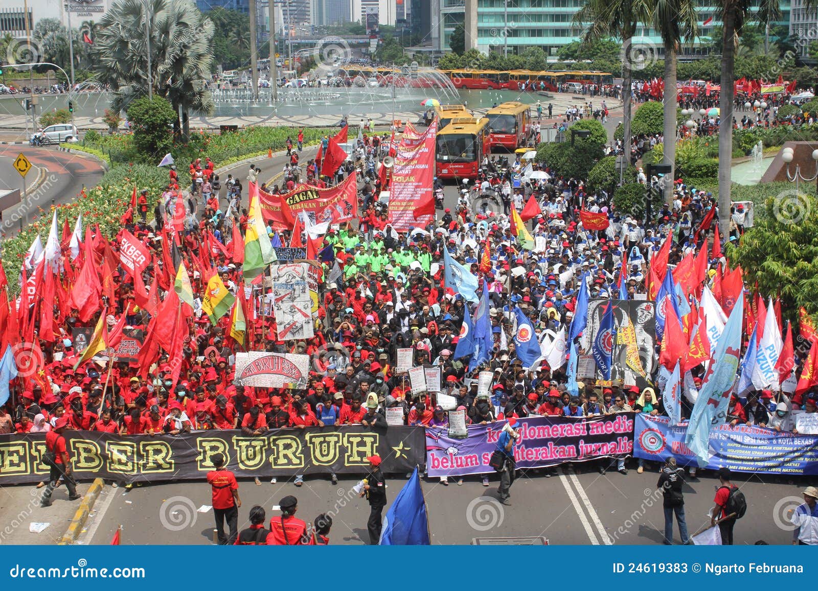 Indonesian Workers Rally in Labor Day Editorial Stock Photo - Image of ...
