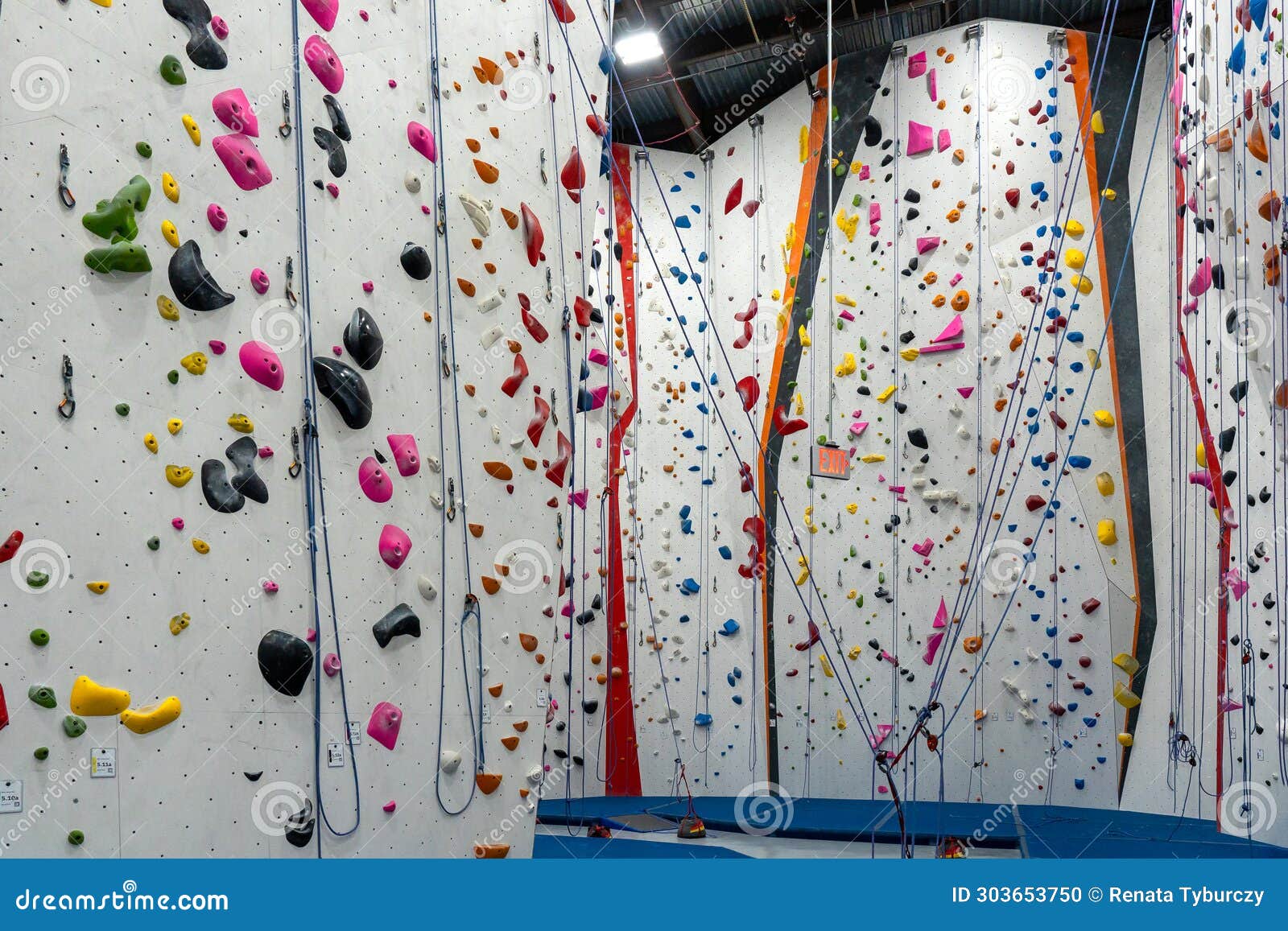 Indoor Bouldering and Climbing Wall for Training at a Modern Gym Stock ...
